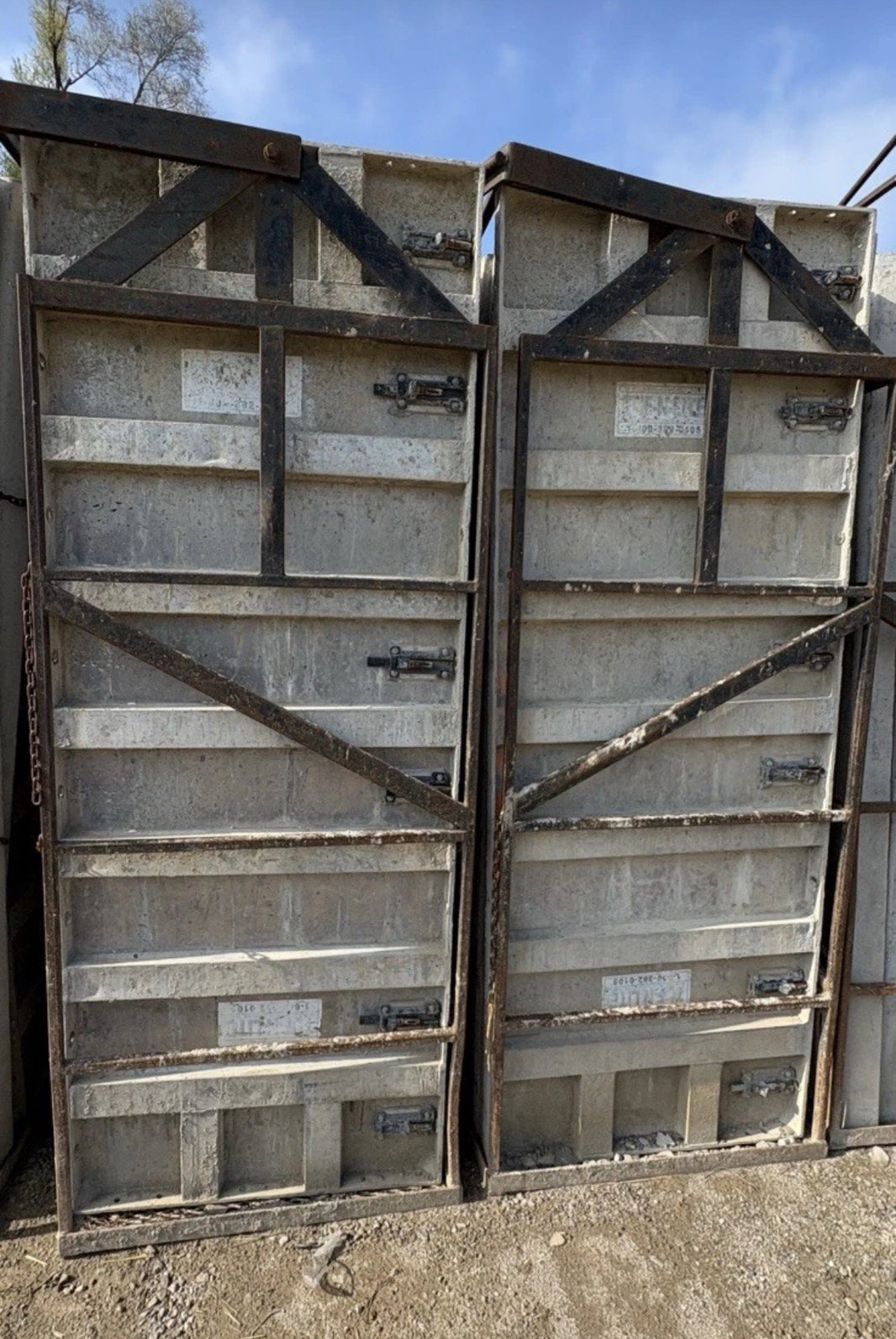 Concrete Forms For Sale at BIC Auctions