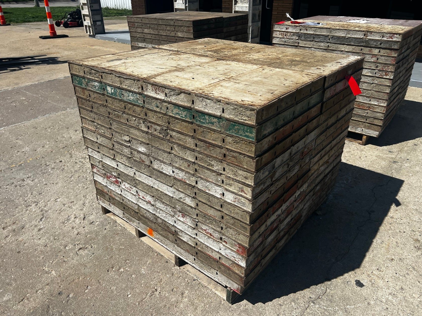 Symons Steel-Ply Concrete Forms – BIC Auctions